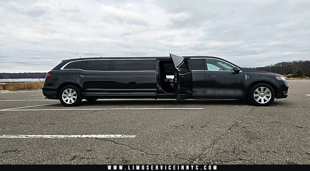 Differences between a stretch limo and black car service at LGA Airport
